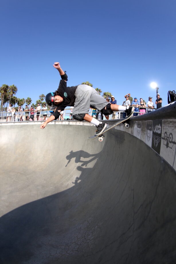 Geddy Lee and Robert Trujillo Drop The Bass At Juice HQ with Dan Levy ...